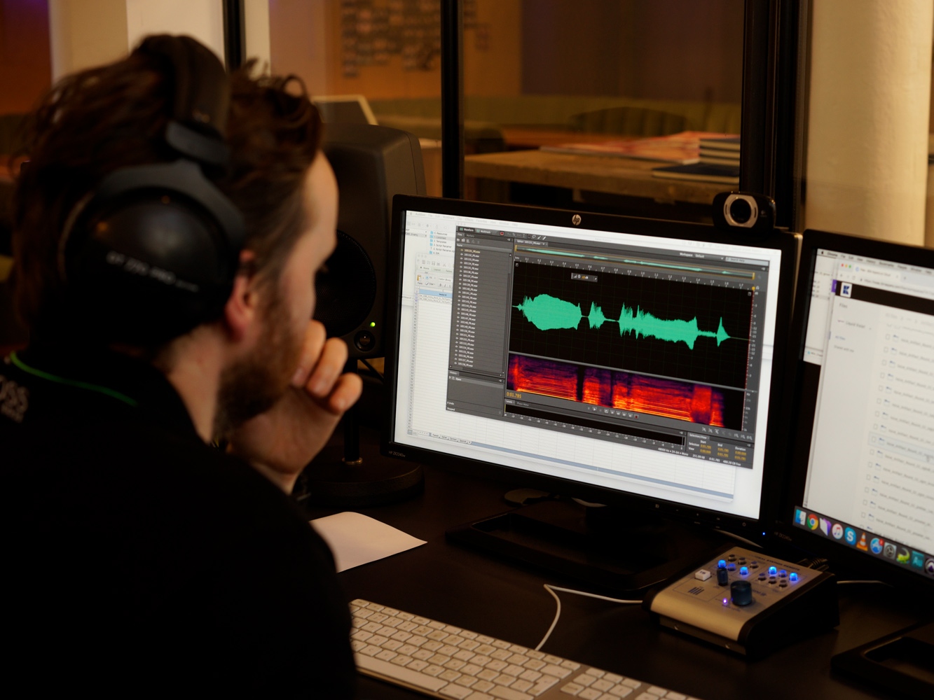 Our facility - Liquid Violet - Sound Studio - London