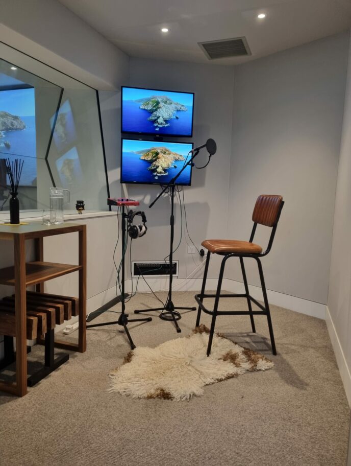 Our facility - Liquid Violet - Sound Studio - London